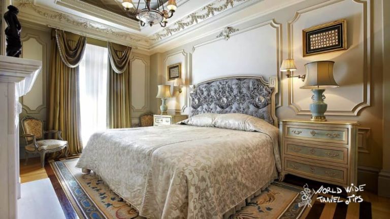 15 luxury hotels in Greece that will blow your mind